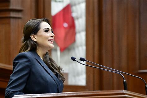 Teresa Jiménez Primera Gobernadora De Aguascalientes