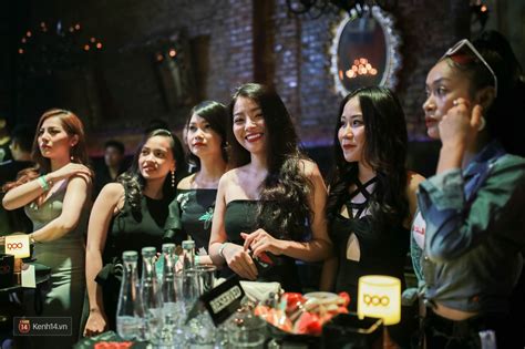 Bỏng Mắt Ngắm Nhìn Những Cô Nàng Quyến Rũ Nhất Trong Buổi Offline
