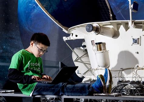 Moonhack 2023 Online Young Coding Challenge Launches Geeky Gadgets