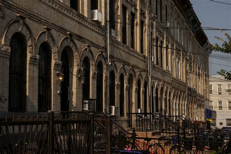 NY Fed Finds Broad Retreat In Americans Expected Pace Of Home Price