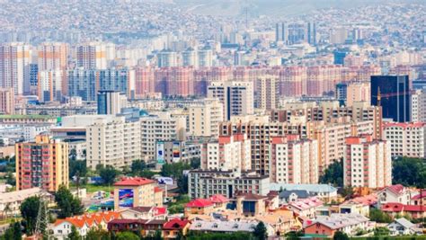 Банкууд шүүхийн шийдвэрийг үл тоомсорлон ипотекийн зээлийн нэг хувийг шимтгэлд суутгасаар байна