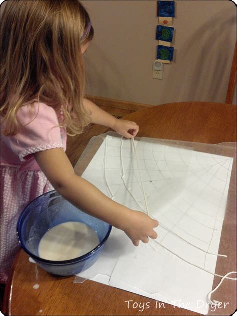 Toys In The Dryer Minnesota Mom And Parenting Blog Easy Spiderweb Making