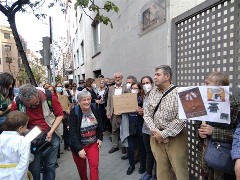 Los Vecinos Del Barrio De Guindalera En El Distrito De Salamanca