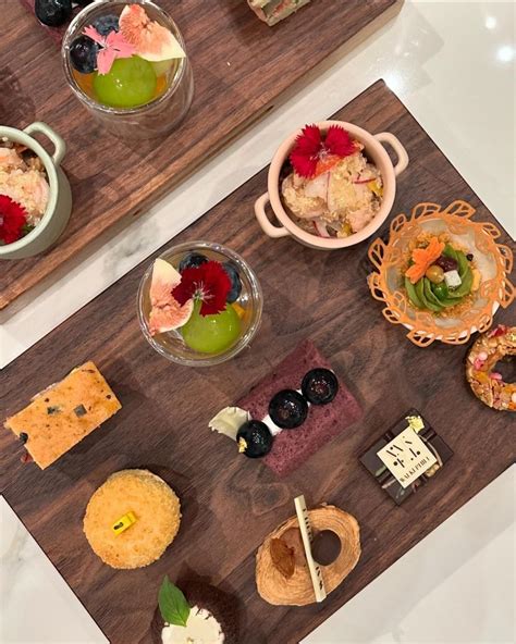 그랜드 워커힐 서울 환경을 파괴하는 요소들을 최소화한 비건 전용 객실에서 자연을 생각하는 아름다운 여행을 경험해 보시기 바랍니다 ※그랜드 워커힐 서울의 패키지와 이벤트