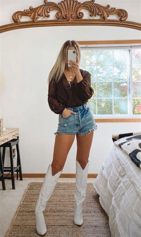 Pin By Nicole Benton On My Style Casual Outfits Nashville Outfits