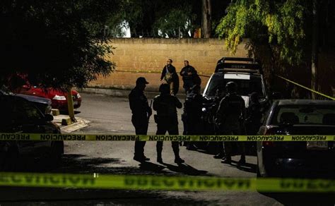 Zacatecas Irrumpen Y Matan A Dos Hombres En Guadalupe