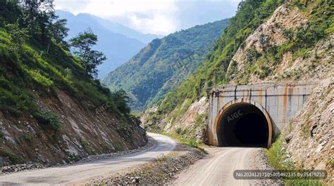 Ai创作图秦岭隧道 巴山隧道工程 嘎隆拉隧道 雀儿山隧道 喀拉山隧道 秦岭二号隧道 山岭隧道 阳宗隧道 山区隧道口 雀儿山隧道入口 G4218