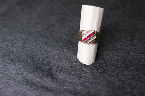 Mens 14k Gold Ruby Dimond Ring Live And Online Auctions On