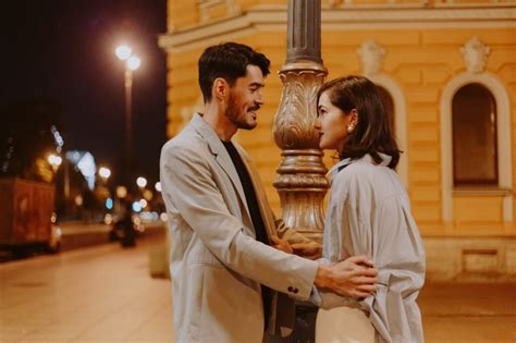 10 Tipicas Senales Que Demuestran Que Un Hombre Esta Enamorado Hasta