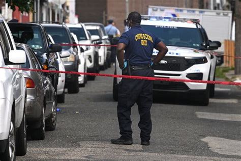 Video Shows Man Shot By Philadelphia Officer Did Not Lunge As Police