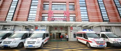 大医担当 外院转来生命垂危老人，株洲市中心医院急诊科化险为夷奶奶患者家属