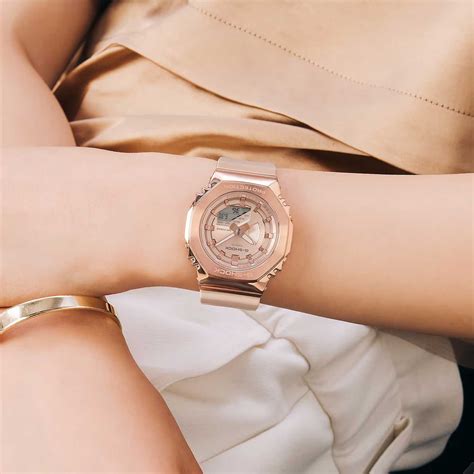 Женские наручные часы Casio — купить на официальном сайте