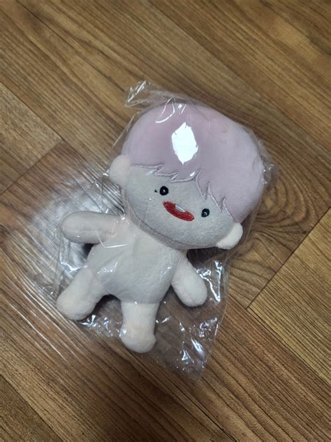 아이돌 인형 당근 중고거래