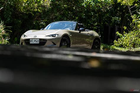 堅持自控駕馭的初衷配備補足增入手誘因Mazda MX 5 RS 試駕 Yahoo奇摩汽車機車