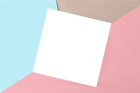 텍스트 또는 디자인을 위한 격리된 사각형 장소가 있는 기하학적다색 배경입니다 0명에 대한 스톡 사진 및 기타 이미지 0명 광고 국경 Istock