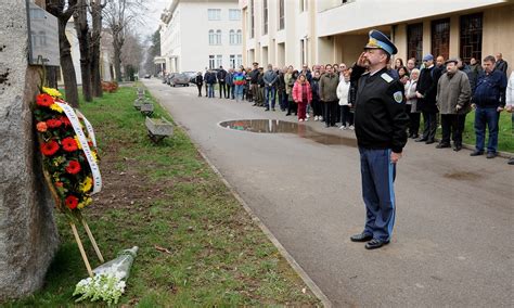 Ритуал по полагане на венци и цветя на Паметния знак във Военната академия Военна академия
