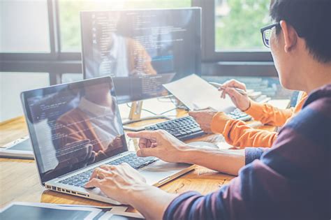 choosing the right coding bootcamp a guide for aspiring developers