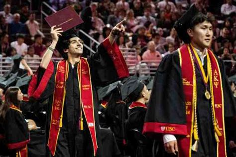 Usc Valedictorian Gets Cheers Standing Ovation During Commencement