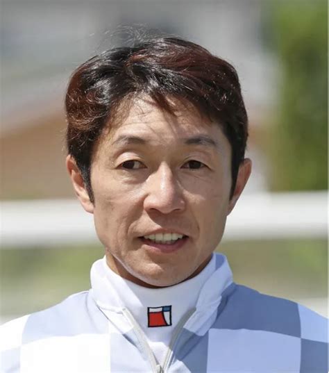 【競馬】武豊騎手が東京5r終了後に馬に蹴られ負傷 天皇賞・秋のドウデュースは戸崎圭太騎手に乗り替わり News Everyday
