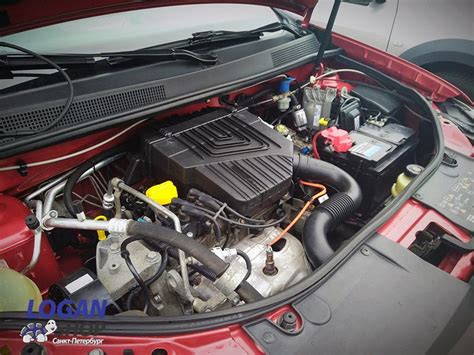 Уплотнитель капота передний Renault Logan, Sandero, Duster, Dokker ...