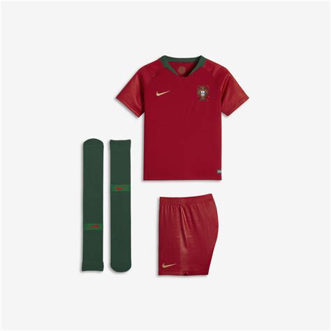 Tenue Enfant Portugal Domicile 2018 Sur Foot Fr