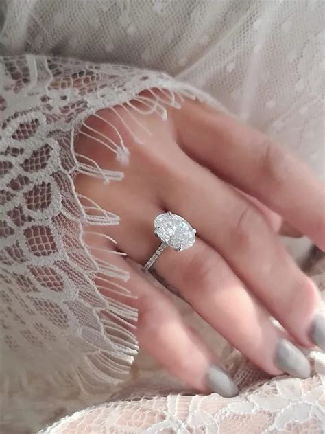 4ct Oval Cvd Lab Grown Diamond Engagement Ring F Vs1 Igi Certified