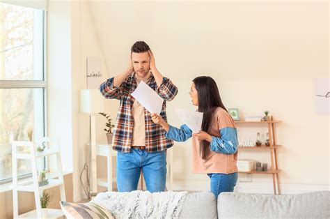 15 Signs Of Your Man Losing Interest In You Relationship Culture