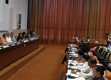 Una Fructífera Segunda Jornada De Trabajo En Las Comisiones De La