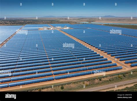 Parabolic Troughs Hi Res Stock Photography And Images Alamy