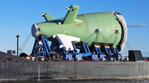 First Look At Columbia Missile Submarines X Shaped Stern The War Zone