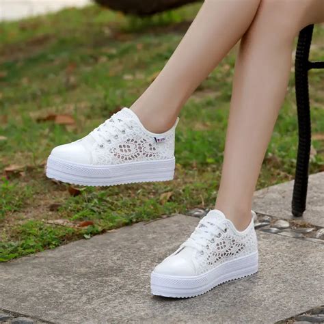 New Casual Cutouts Lace Canvas Shoes Summer Women Shoes Hollow Floral