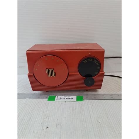 Vintage Motorola Radio Bodnarus Auctioneering
