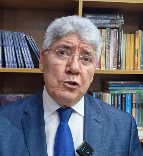 Rev Hernandes Dias Lopes Entrevista ao Canal Hinologia Cristã Hinologia Cristã
