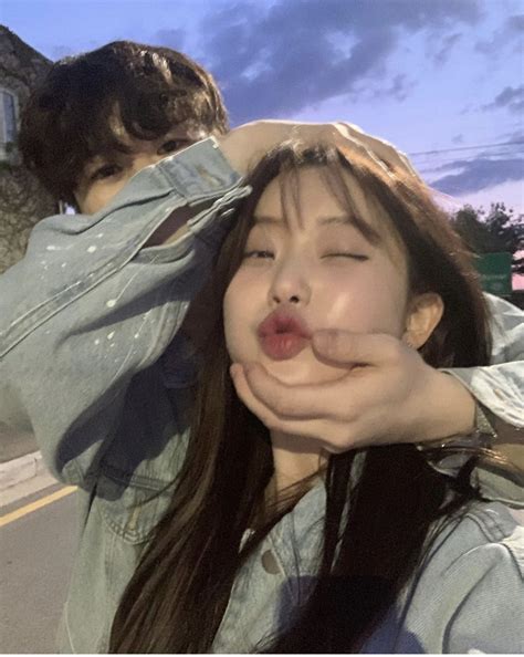 Korean Couple Pictures Aesthetic Macan Png