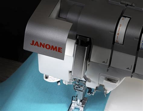 Распошивальная машина Janome CoverPro 3000 Professional — Оверлоки и ...