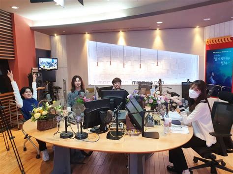 싱어게인 이승윤·정홍일·이무진 김이나와 함께한 별밤 인증샷