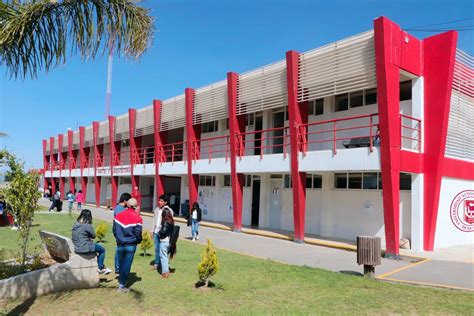 Abre UATx Licenciatura en Diseño Gráfico La Polilla Tlaxcala