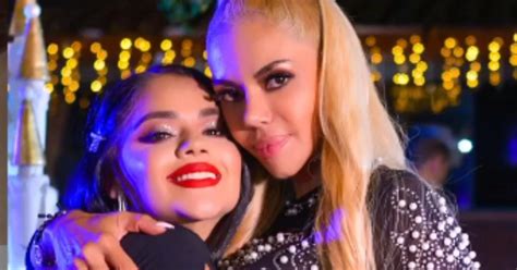 Así Lucía Alexa Mena La Mamá De La Segura Sin Cirugías Estéticas La