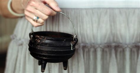 10 Ways To Use Your Cauldron In Witchcraft