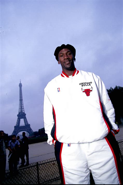 The Best Fit In The Last Dance Is Michael Jordans Très Chic Beret Gq