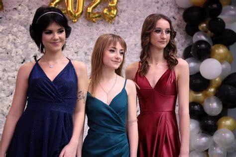 Studni Wka Xxx Liceum Og Lnokszta C Cego W Lublinie Zdj Cia