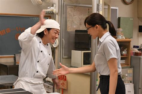 画像924 亜希子（綾瀬はるか）、麦田（佐藤健）に新たな発案 恋の奇跡起こる？「義母と娘のブルース」＜第8話あらすじ＞ モデルプレス