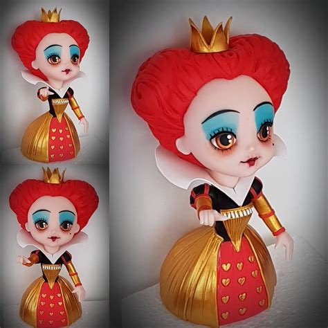 La Reina Roja de Alicia en el País de las Maravillas hecha en pasta de azúcar Polymer clay