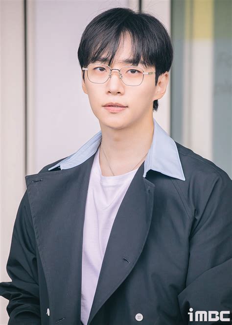 [움짤] 이준호 안경선배 우리킹입니다만