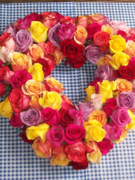 Heart Shaped Rose Wreath Flores Mantilla Floral Design And Ts