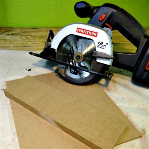 How To Make A DIY Circular Saw Crosscut Jig