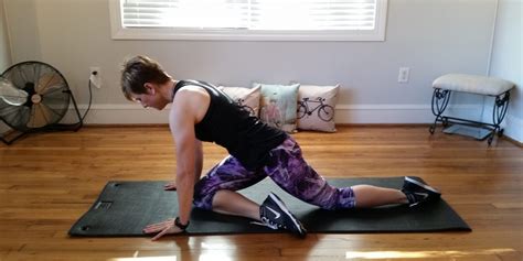Stretches For Cyclists Runners And Anyone Who Sits Gfr