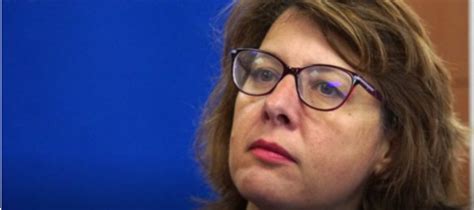 Весела Чернева: Проширувањето на ЕУ кон Западен Балкан заглави и оди ...