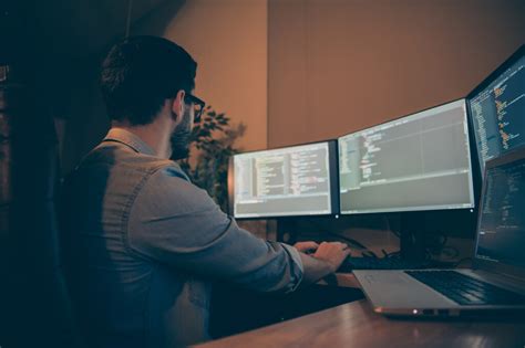 Pythonのコメントアウトで注釈を追加！コメントの種類や書き方を解説 コードカキタイ