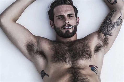 Nico Tortorella Pubblica Una Foto Nudo BitchyX